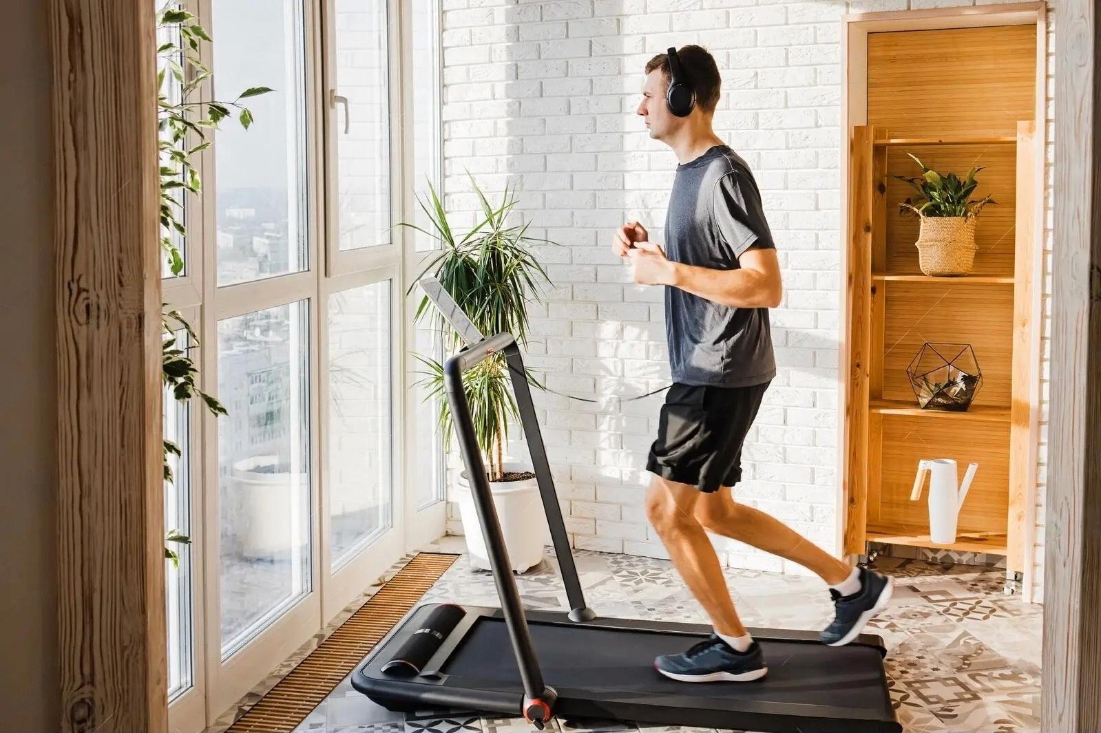 Best Space Saving Treadmills: Bring the Gym to Your Tiny Abode ...